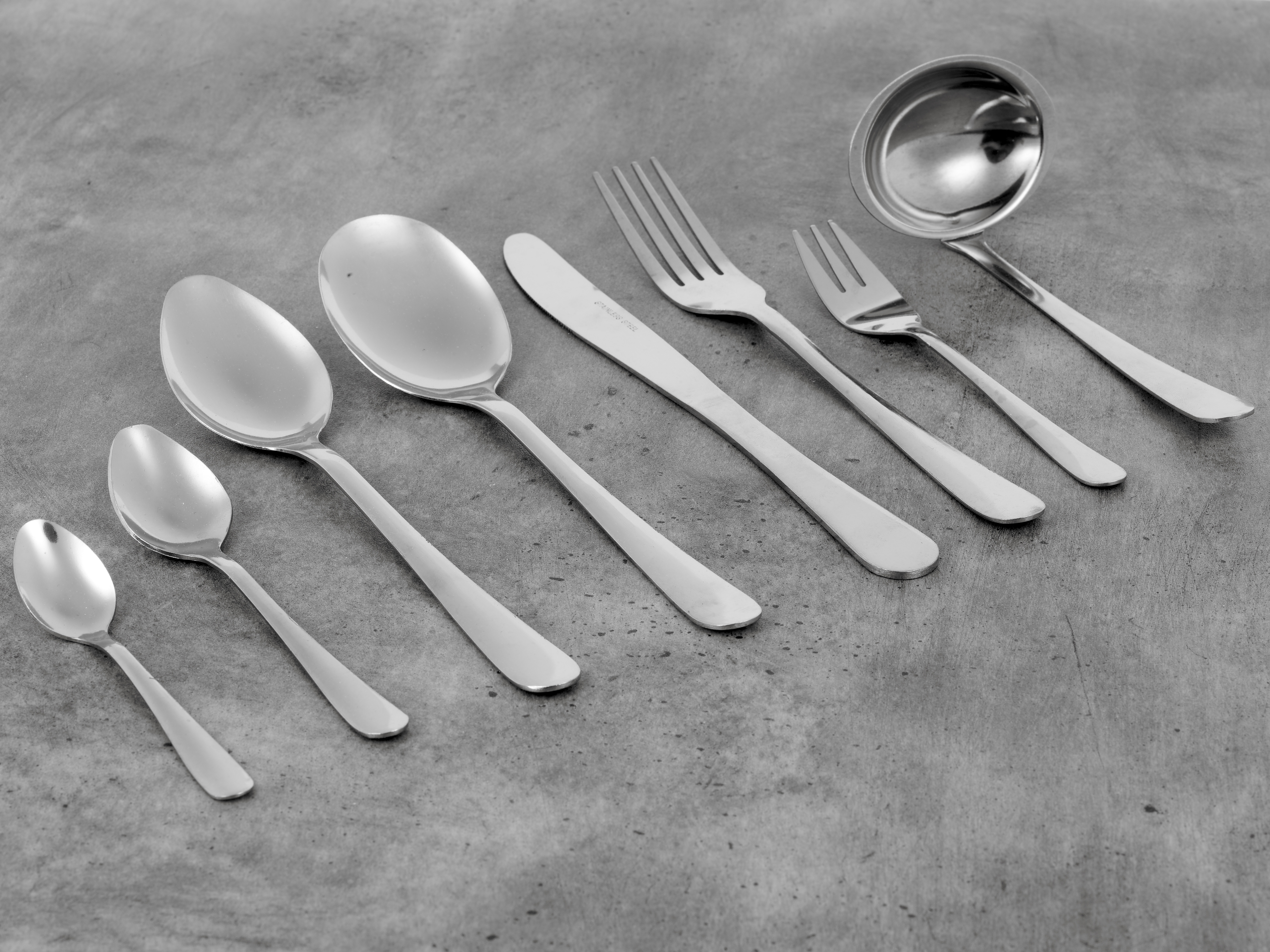 16, 24 or 40 Piece Stylish Kitchen Stainless Steel Cutlery Set ...